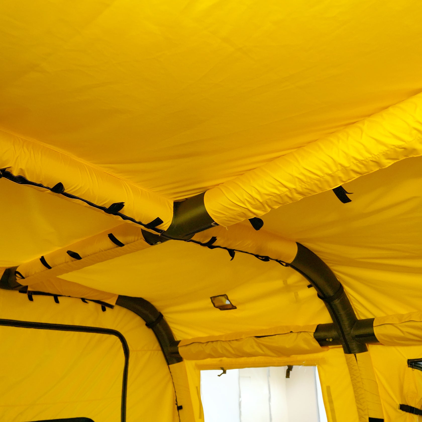 SafeHIVE Dust Containment Workzone. Includes Carry Bag, Manual Pump, 4 ...